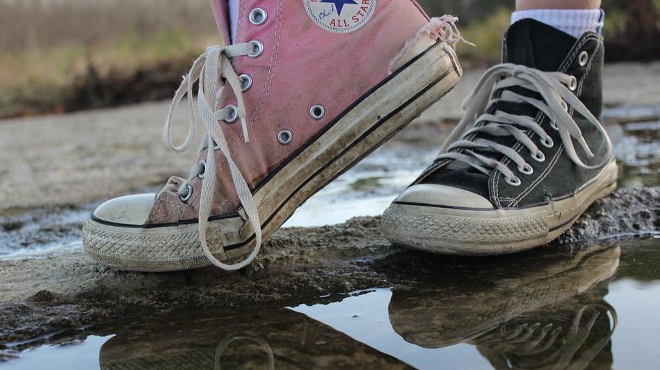 Converse For Hiking: Advantages & Disadvantages | Top Review