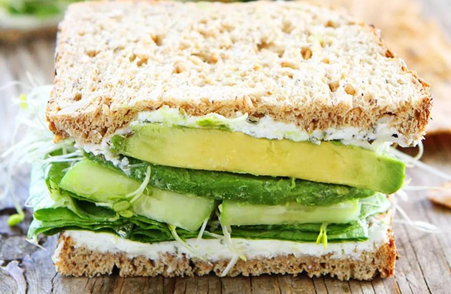 12 best sandwiches for hiking: packing tips & helpful guide